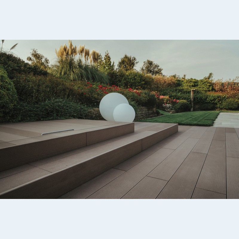 Listoni WPC CLASSIC: Pavimenti Esterni Resistenti e di Design | NEPO